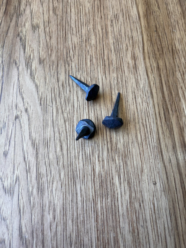 CLEARANCE HEAVY DUTY CLAVOS 3/4" DIA. HEAD (THICK HEAD)-UNF - Wild West ...