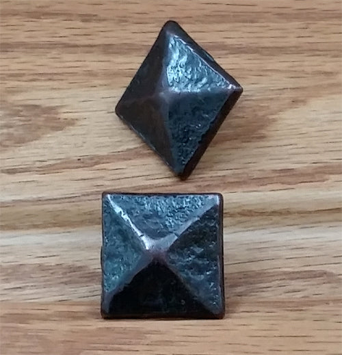 Pyramid Clavos, 1 1/8" x 1 1/8"- Aged / Distressed Look, Oil Rubbed Br ...